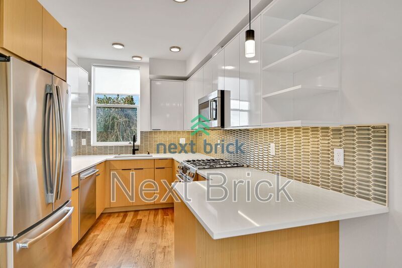 7441 Latona Ave NE Seattle, WA 98115 | Next Brick